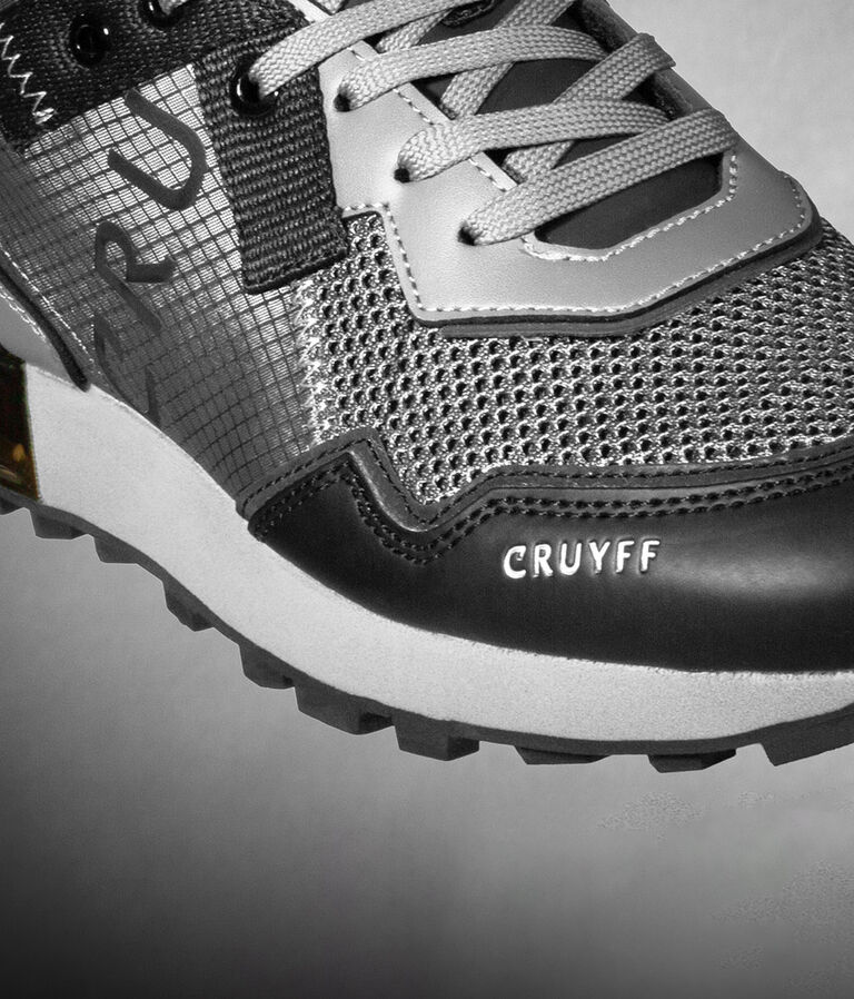 Official Cruyff Website | One Step Ahead