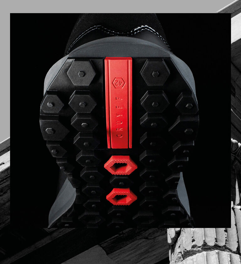 Sites-cruyff-UK-Site